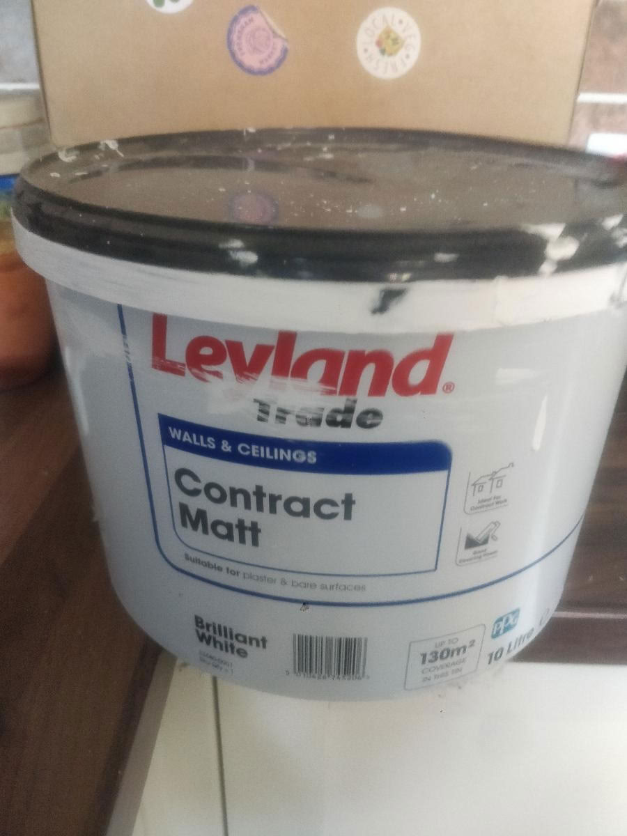 Free: Leyland Trade Matt White Paint (Liphook GU30)