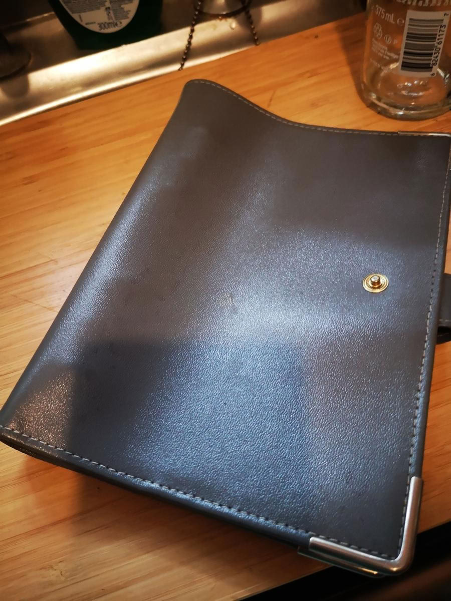 Free: Filofax cover (SE19)