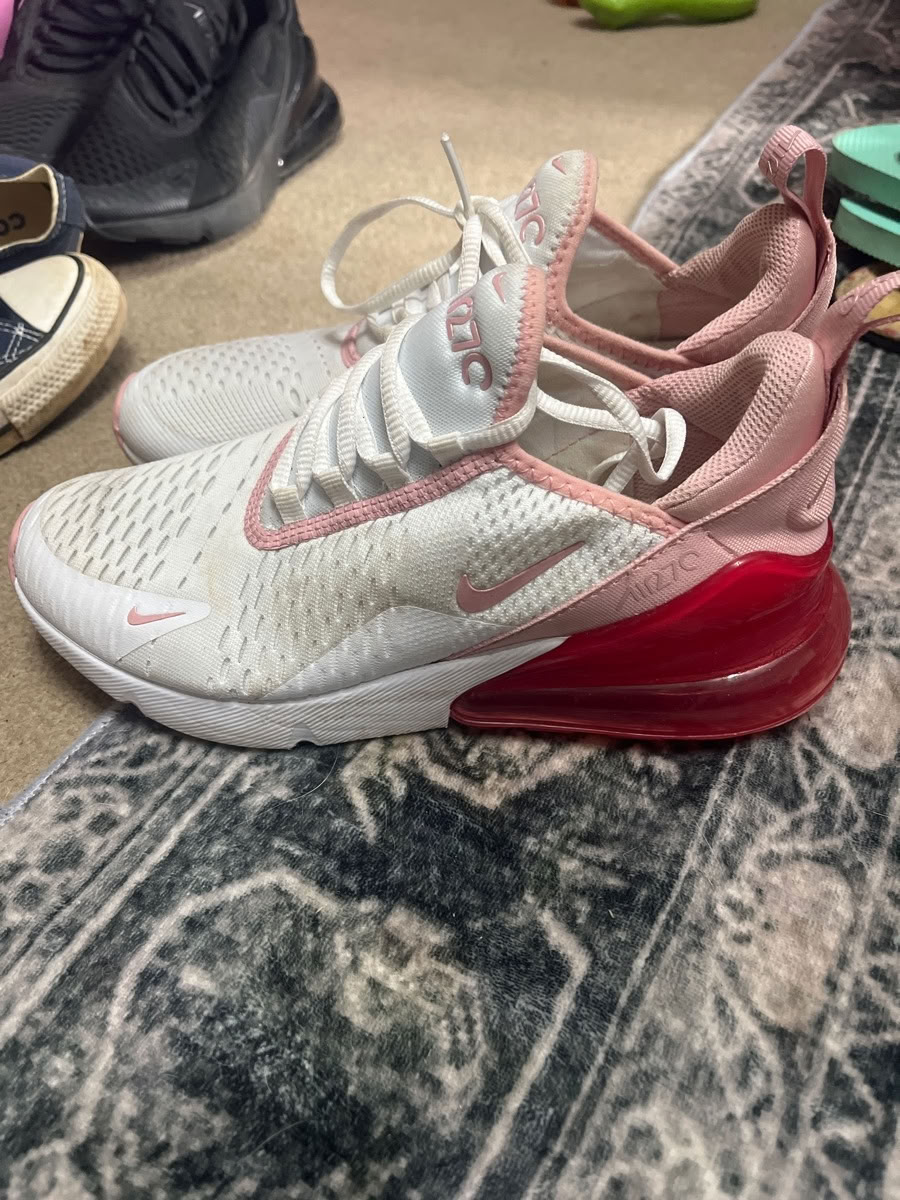 Free: Genuine Nick air 270 size uk 6 (RG2 Shinfield)