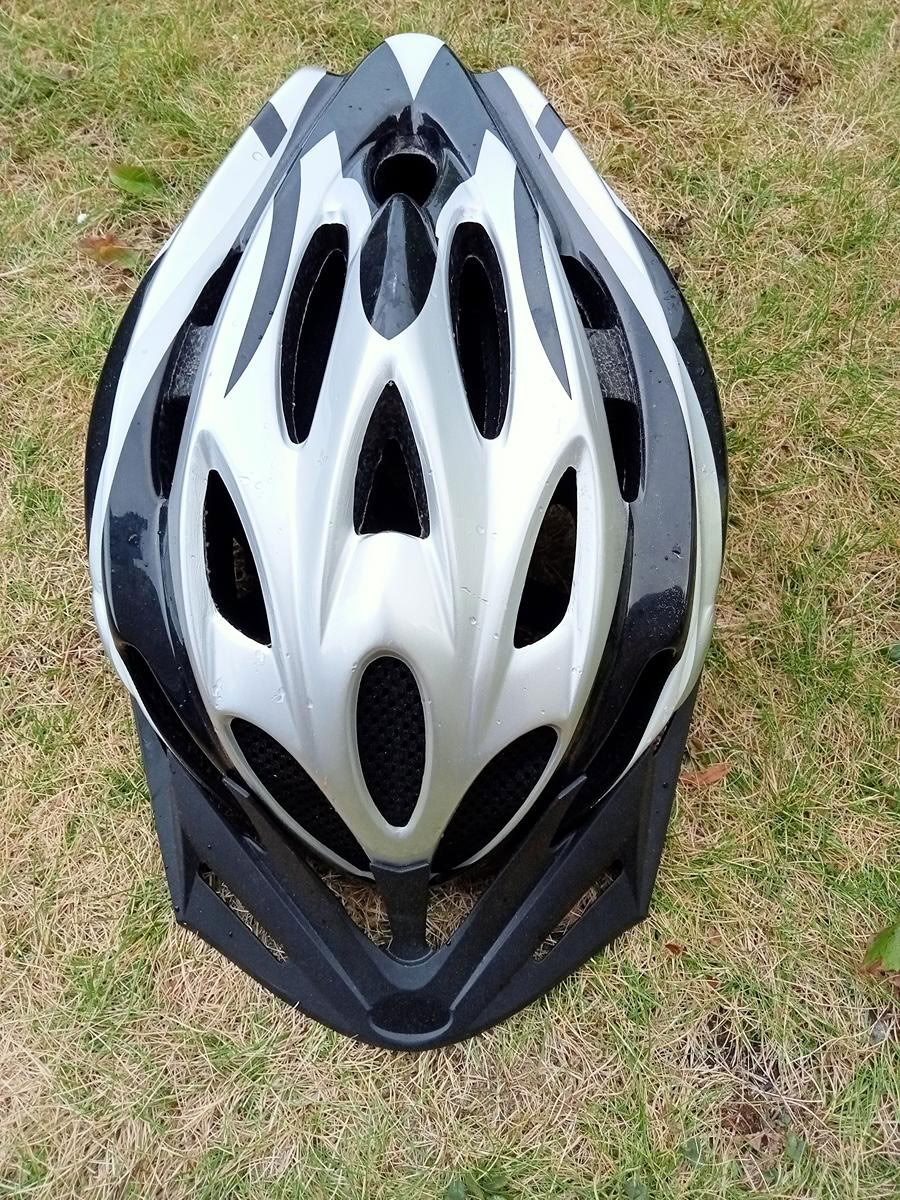 Free: Cycle helmet (Bridge of Don) - Aberdeen Freegle