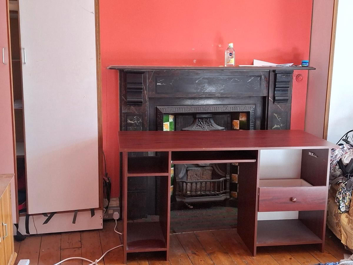 Free: Computer desk (Dublin 6w)