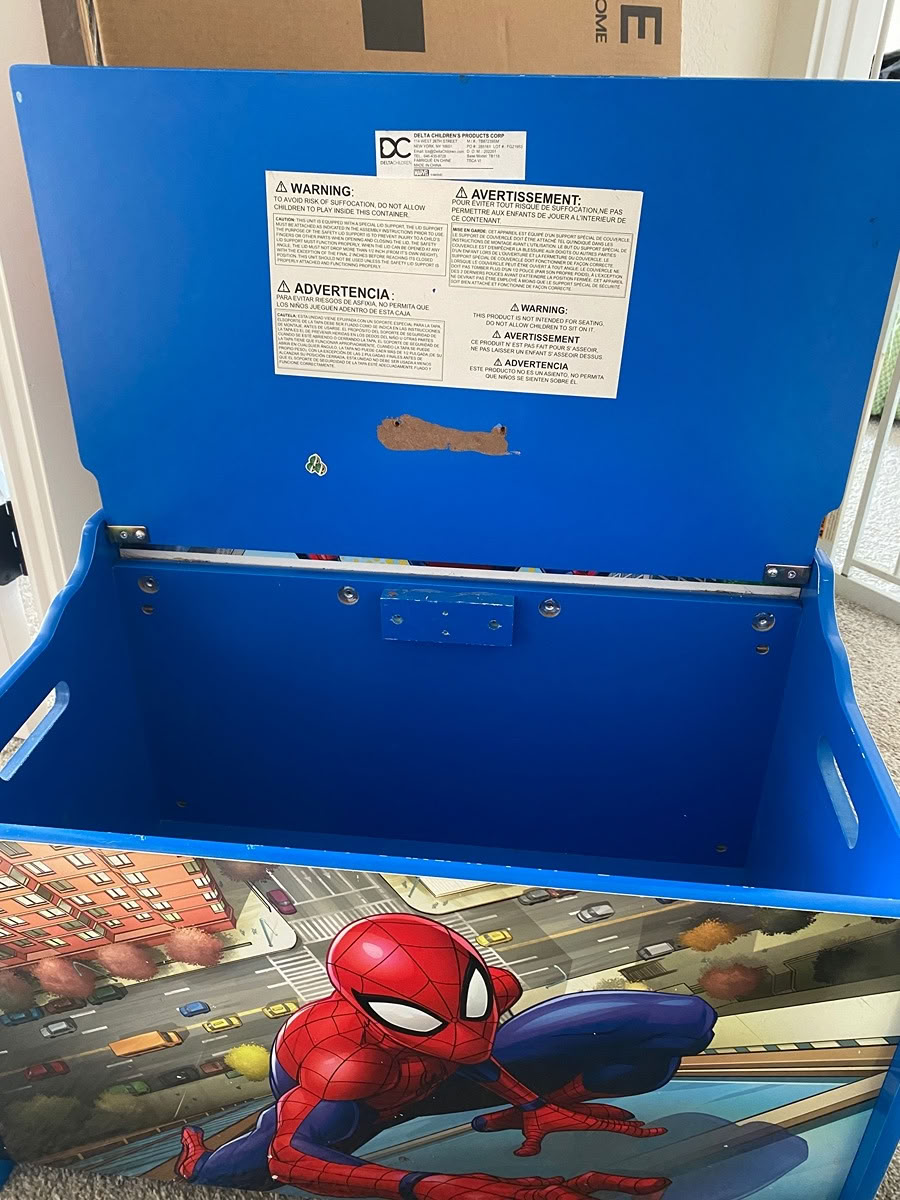 Free: Spider-Man Toy Box (Lakewood)
