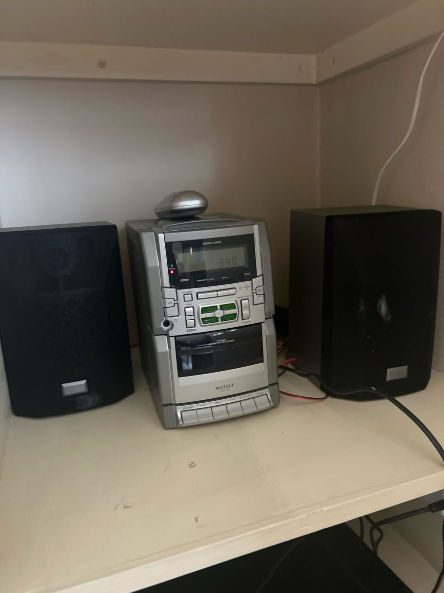 Free: Matsui Mini Hi-Fi System (W8 (Kensington)) - Kensington and ...