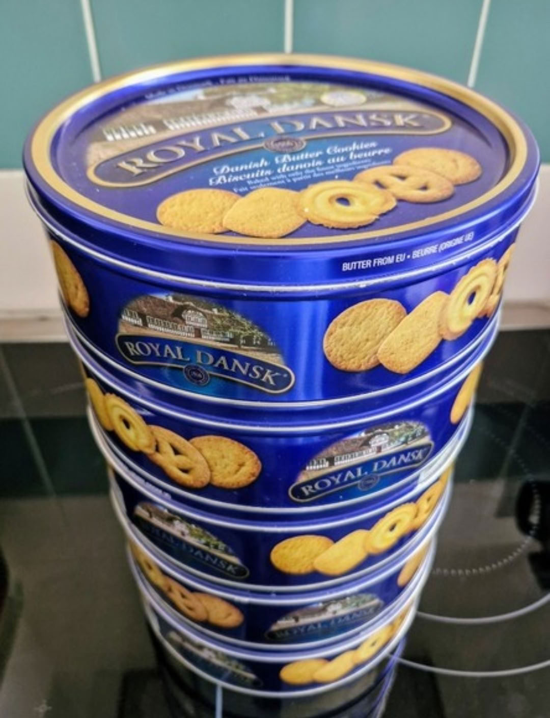 Free: 5 empty biscuit tins (Northolt UB5)
