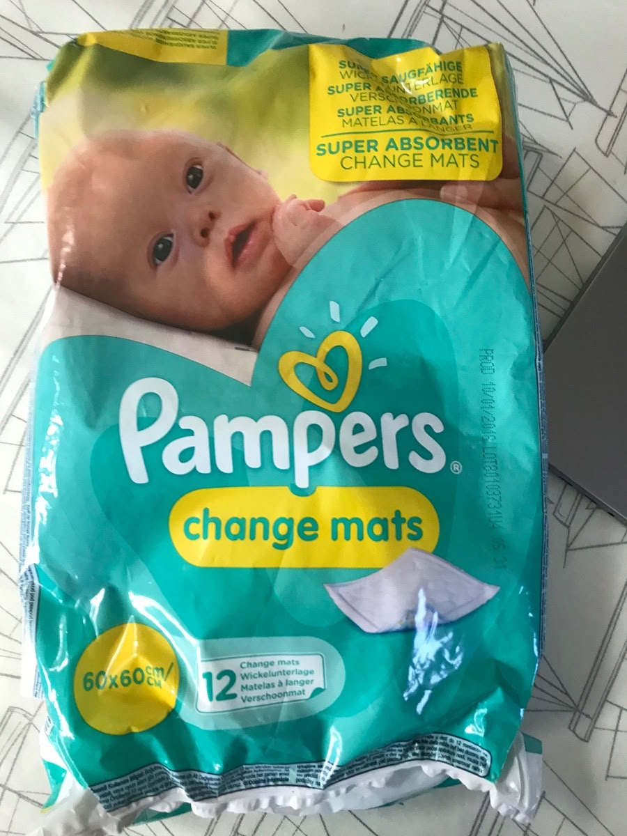 Free: Pampers changing mats (SG6)