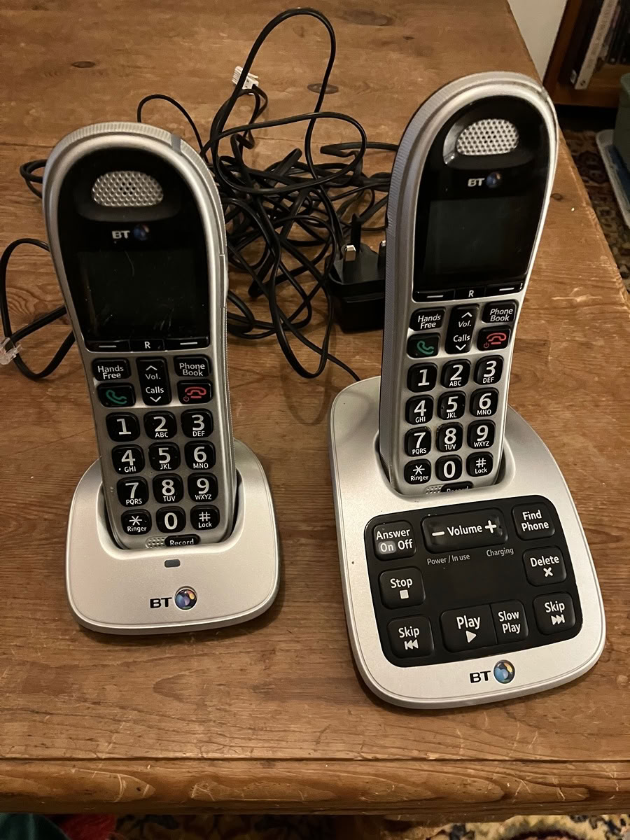 Free: Pair of cordless BT landline phones (Biggleswade)