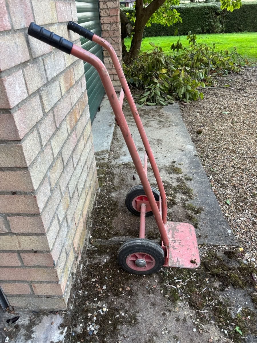 Free: Removal tool/trolley (Shotesham-all-saints)