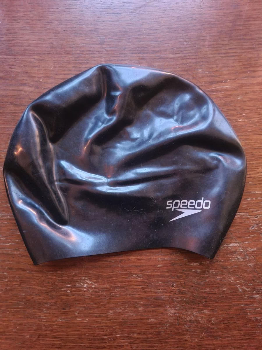 Free: Swim cap/hat speedo (Tonbridge) - Tonbridge Freegle