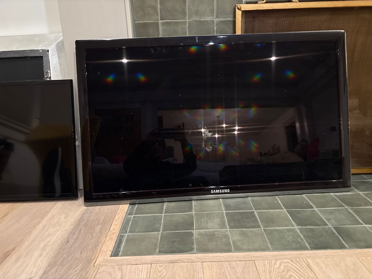 Free: Samsung Smart TV (Proctor)