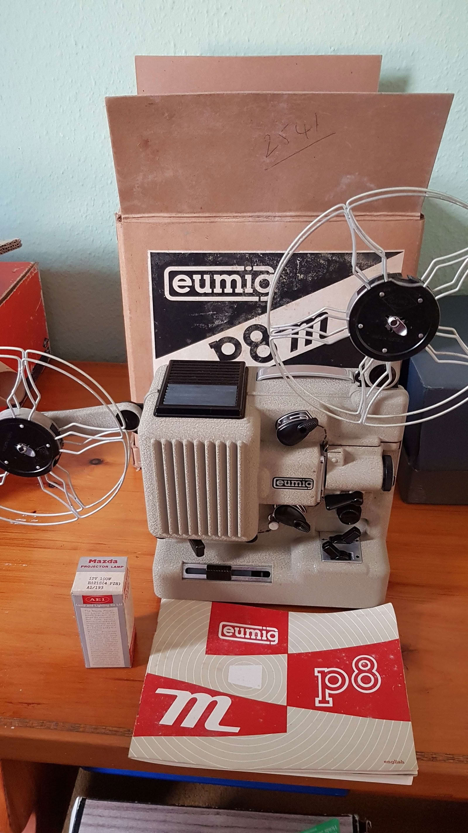 Free: 8mm cine film projector (Arnside LA5) - Carnforth Freegle