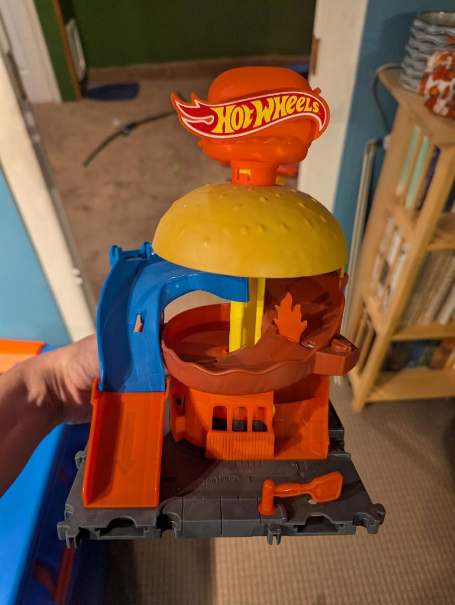 Free: Various hot wheels car sets (Leedom, Ridley park)