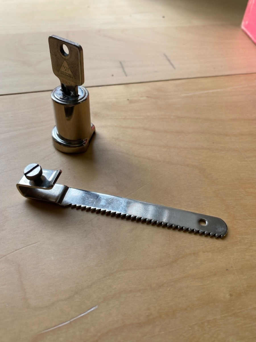 Free: Vivarium lock (Dorking Town Centre RH4)