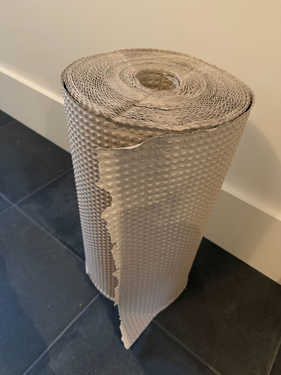 Free: Paper Bubble Wrap Roll (Newington Green) - Hackney Freegle