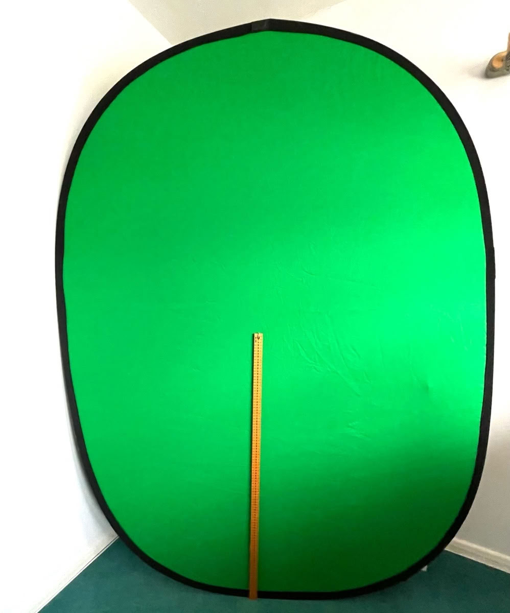 Free: Large Green/Blue Screen pop-up (RG41 Wokingham near Lidl ...