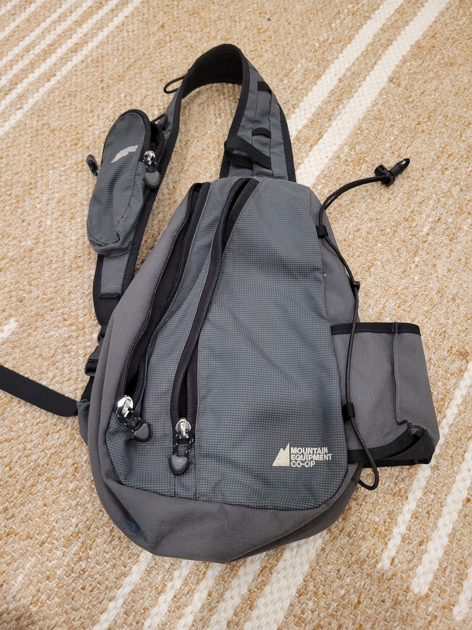 Free: Over-shoulder small MEC bag (Montreal road and St Laurent)