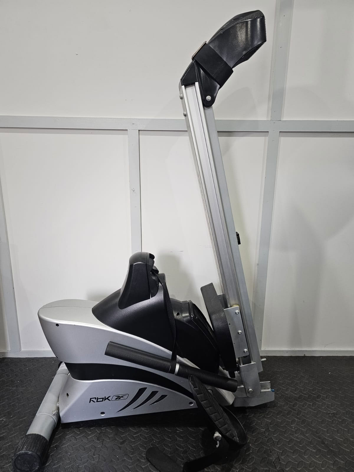 Free: Fold up rowing machine (BT48) - Foyle Freegle