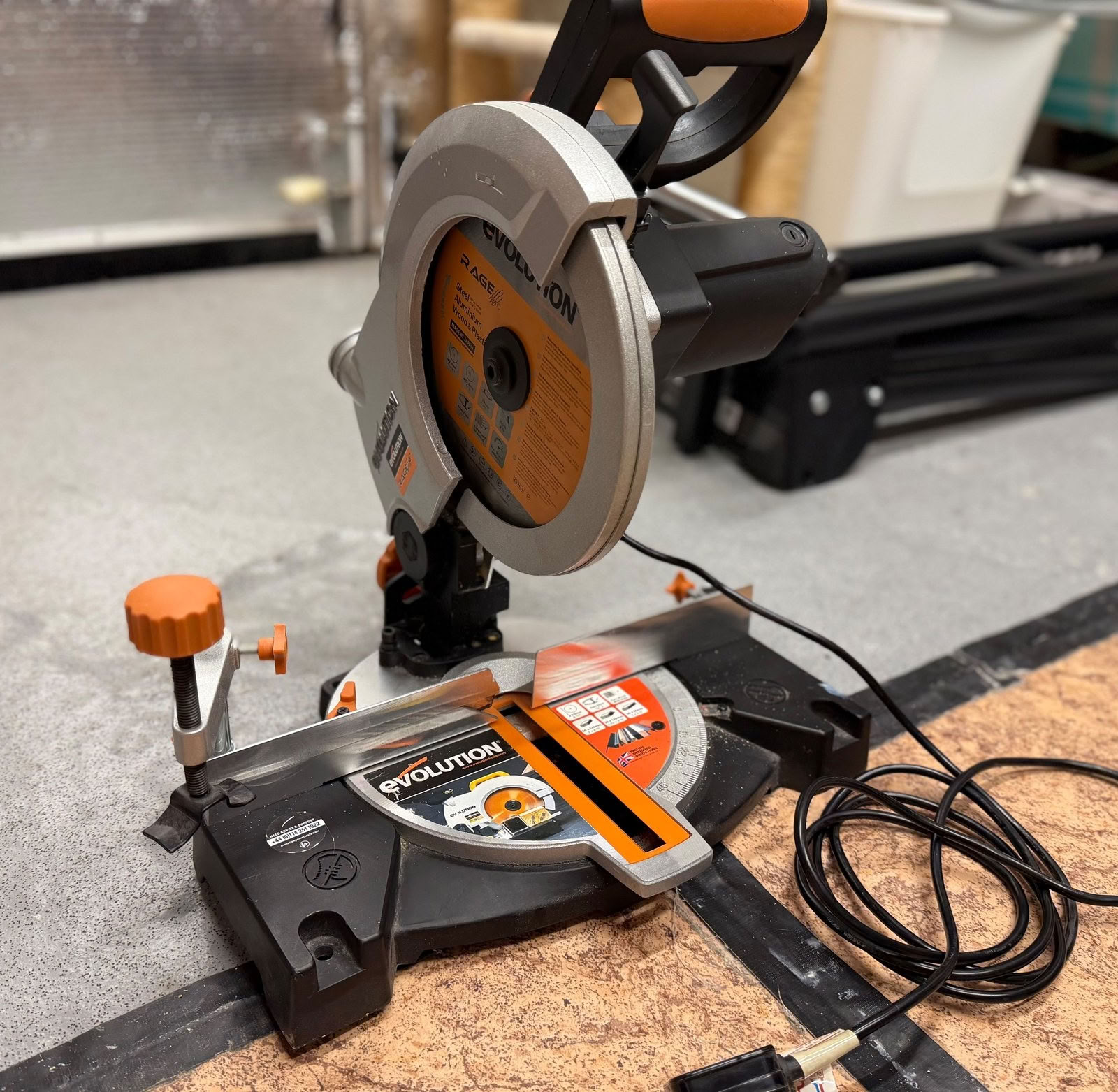 Free: Small evolution mitre saw 240v (Bayston Hill SY3) - Shrewsbury ...