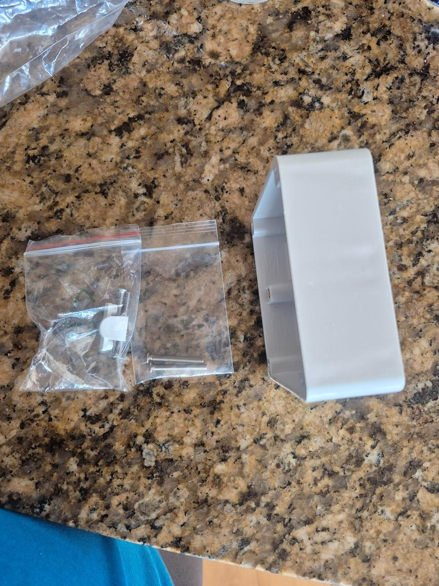 Free: Back box 8.5 cm square x 3.2cm deep (Friern Barnet N11) - Barnet ...