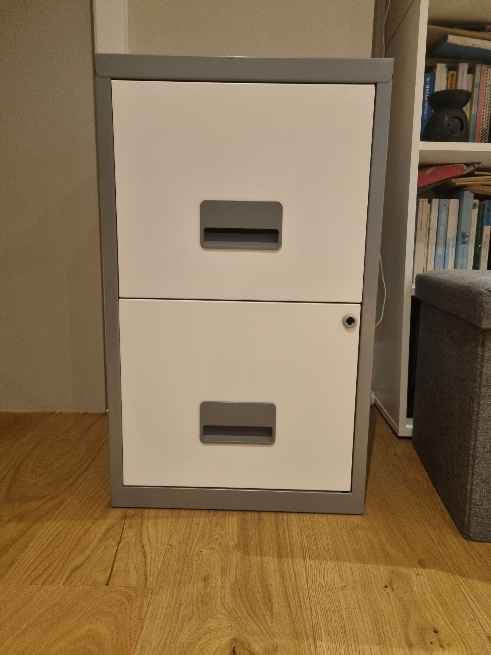 Free: Filing cabinet (Hove, BN3)