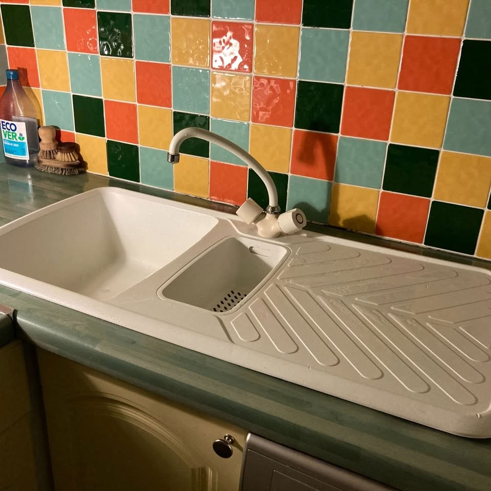 Free: Retro Kitchen Units, Worktops, Sink (West End (Yorkhill, G3 ...