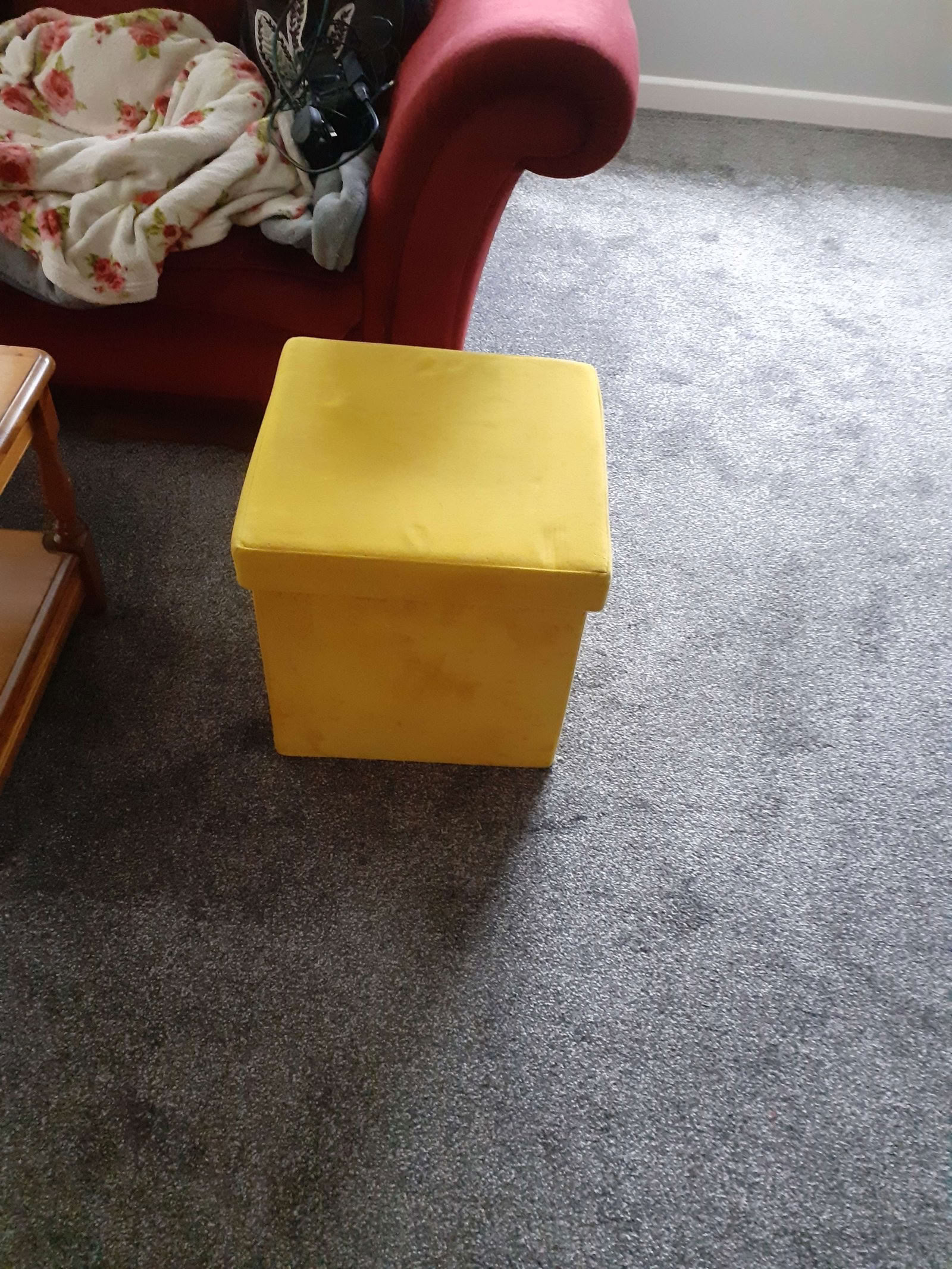 Free: Ottoman (Arddleen SY22) - Welshpool, Newtown & Montgomery Freegle