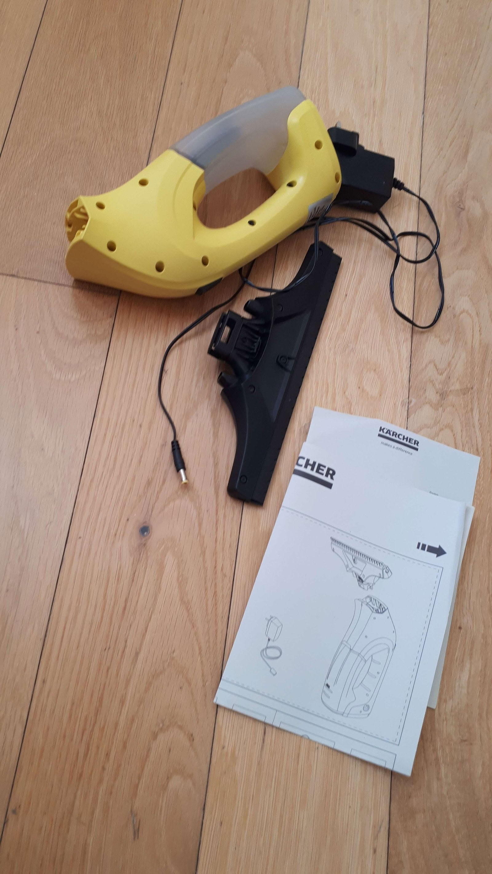Free: karcher window cleaner (Cressex HP12) - High Wycombe Freegle
