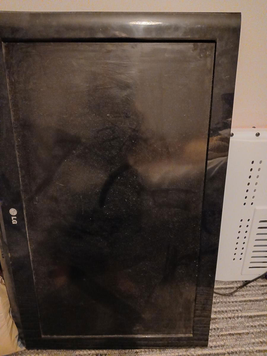 Free: 32 inch tv Toshiba not smart tv (Dublin 24)