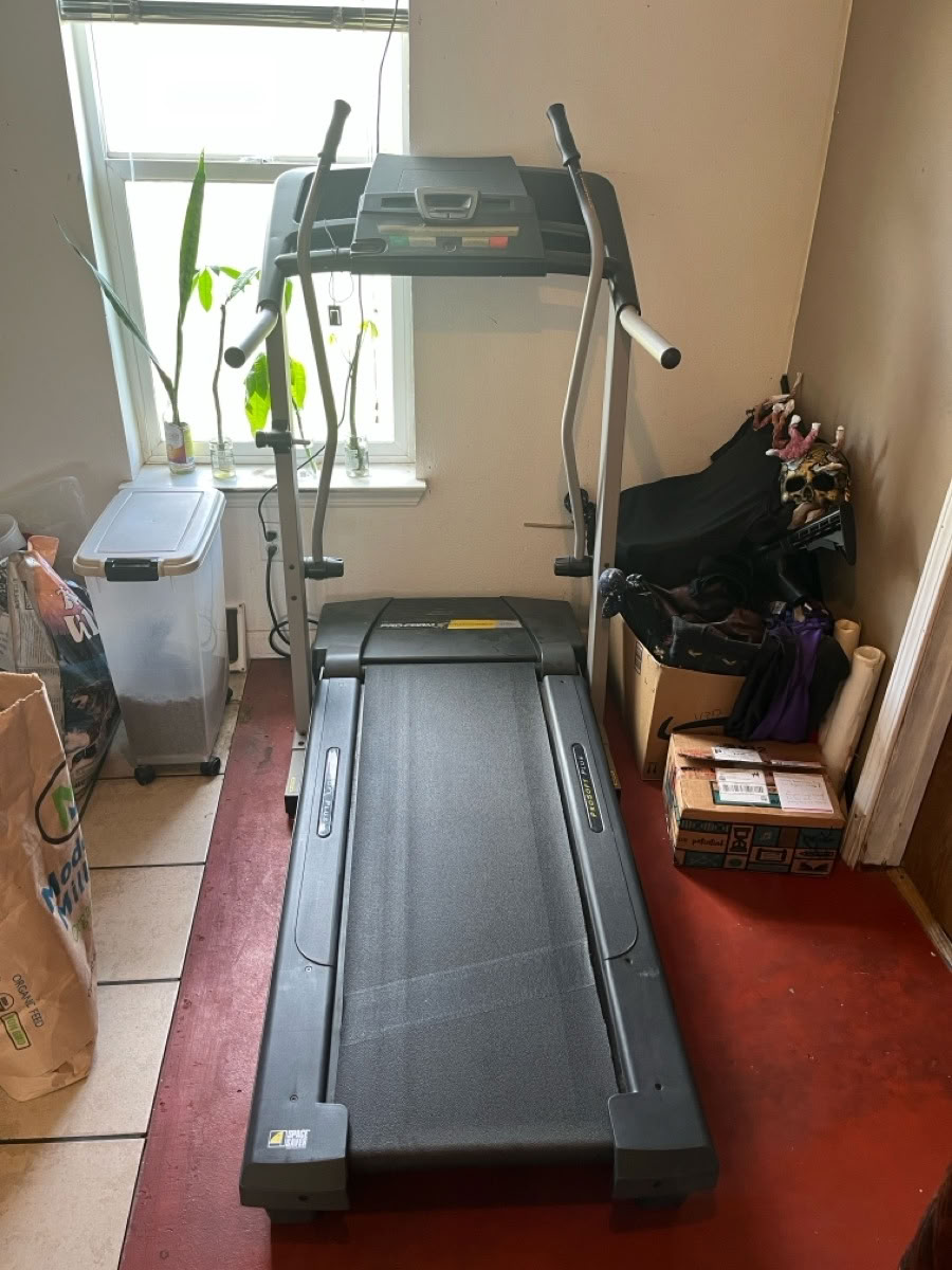 Free: Treadmill (Valley Ford/Freestone)