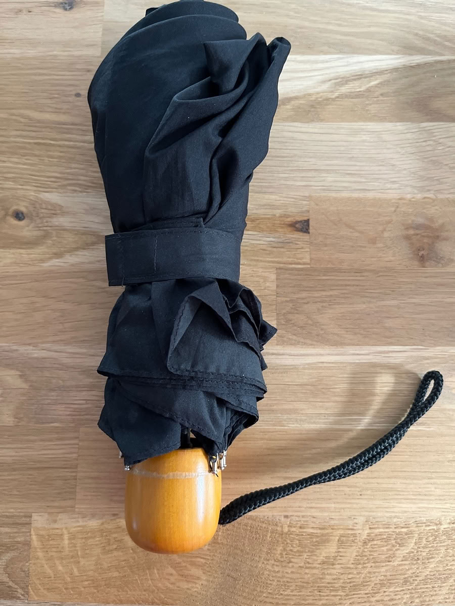 Free: Black umbrella wood effect handle (Winnersh RG41) - Reading Freegle