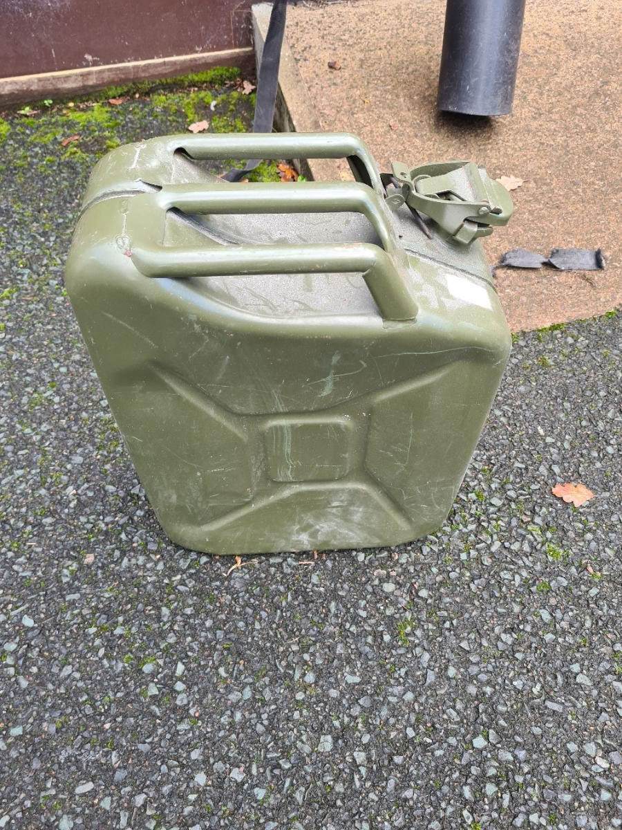 Free: Jerry can (Penrith CA11)
