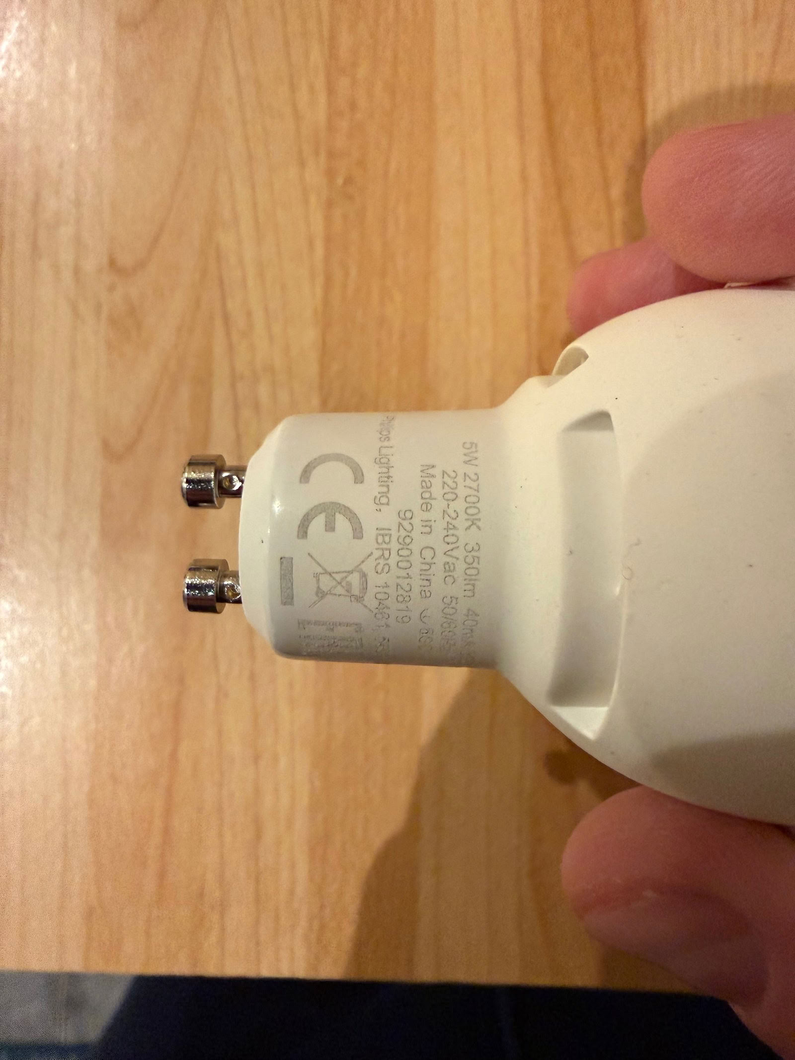 Free: 5 x Phillips gu10 led bulbs (Dean Row SK9) - Wilmslow Freegle