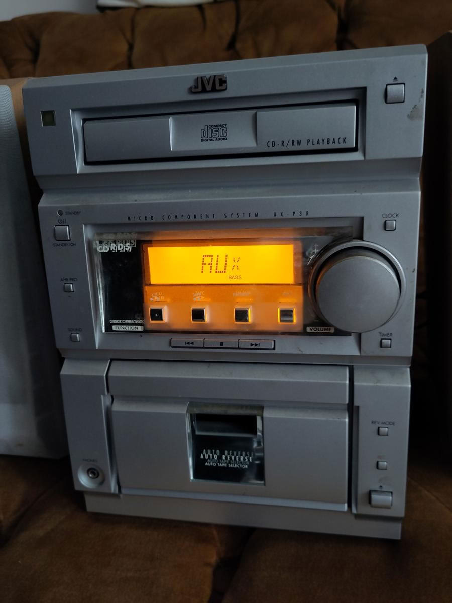 Free: hi fi unit (navan road)