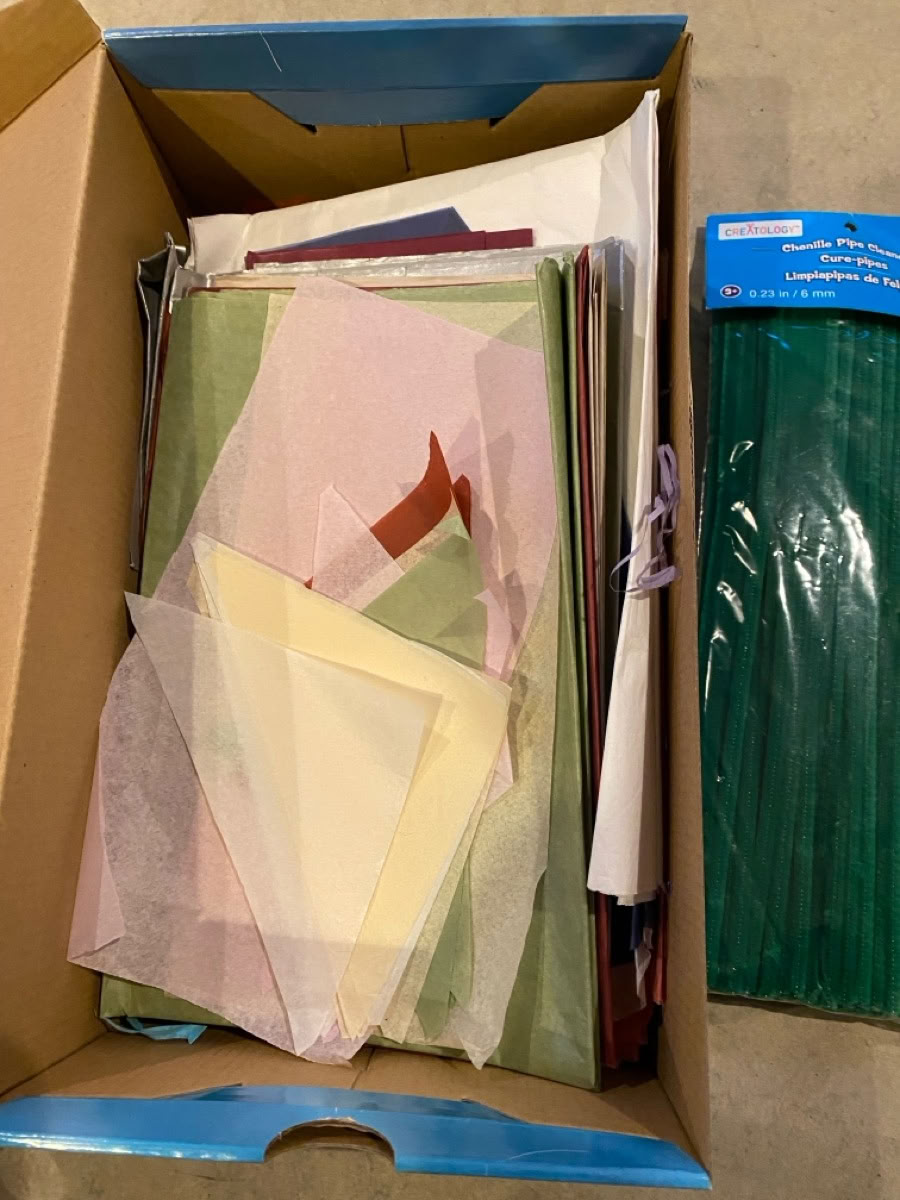 Free: Green+Black pipe cleaners, tissue (Lawrence Expy and Hwy 280)