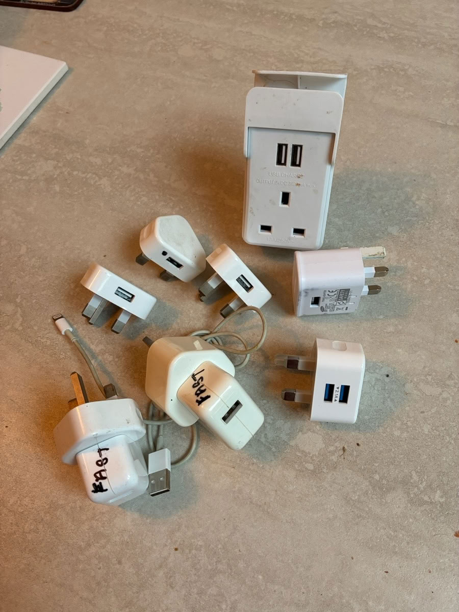 Free: USB Chargers and plugs (Sandycove)