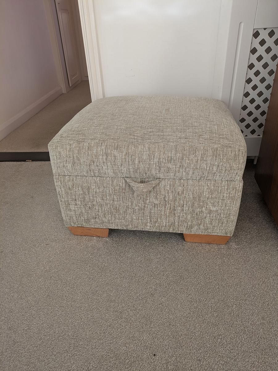 Free: 2 seat sofa, chair and footstool (Havant/Bedhampton PO9)