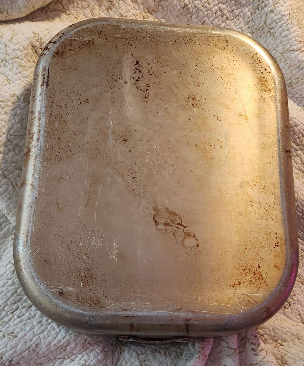 Free: All Clad large roaster (Danforth and Greenwood) - Recycle Toronto